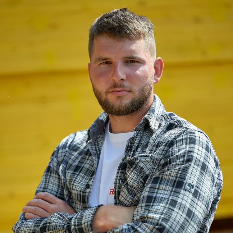 Tím REPKA group s.r.o. DEBNENIE - LEŠENIE – STAVBY